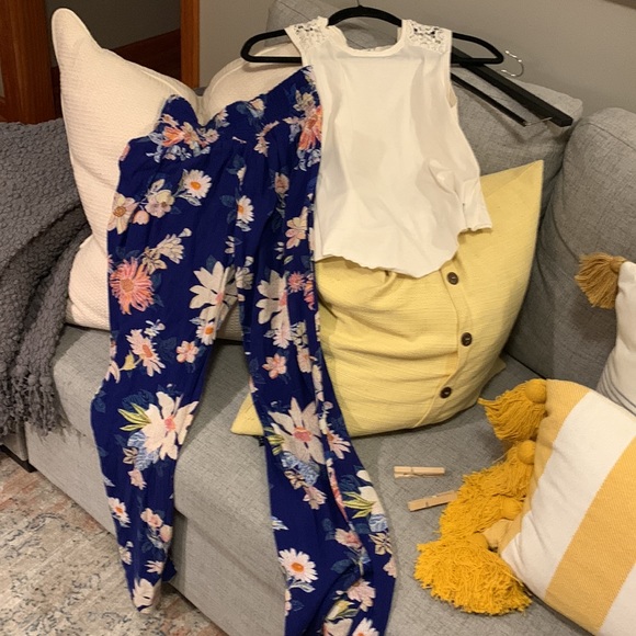O'Neill | Bottoms | Roxy Tshirt And Oneill Pants | Poshmark